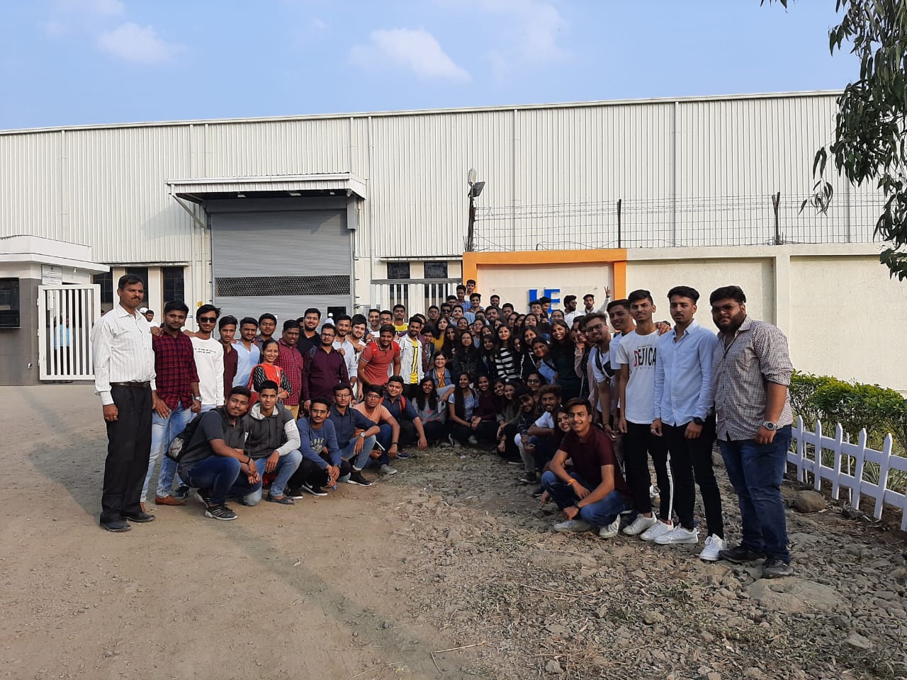 What is Industrial Tour? - Industrial Visit for Btech, MBA, BPharma ...